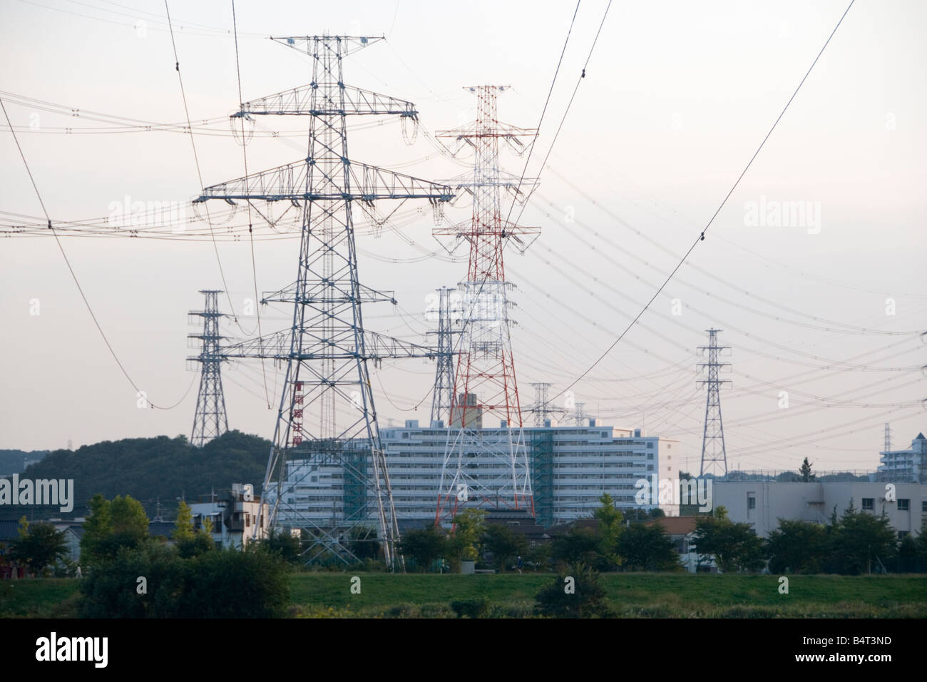 Japan electric lines hi-res stock photography and images - Alamy