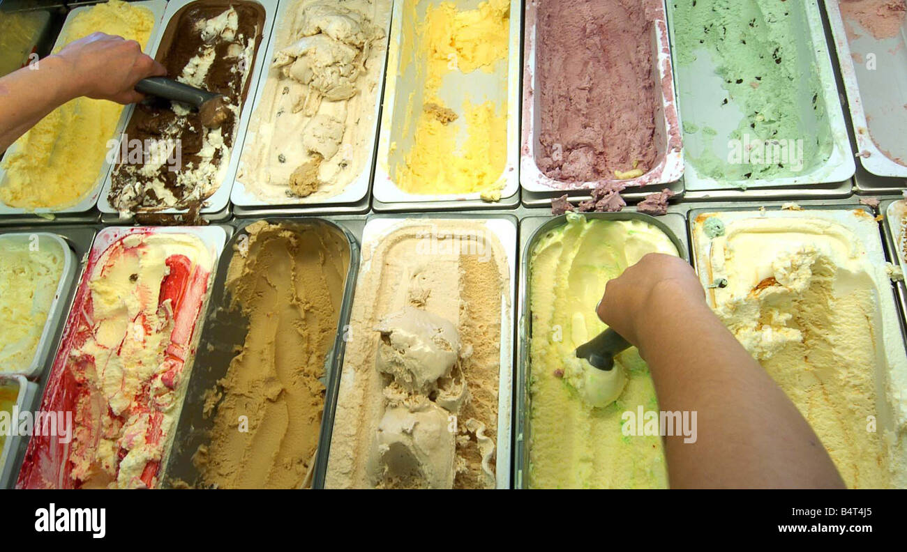 Henley Ice Cream High Street Henley In Arden Stock Photo - Alamy