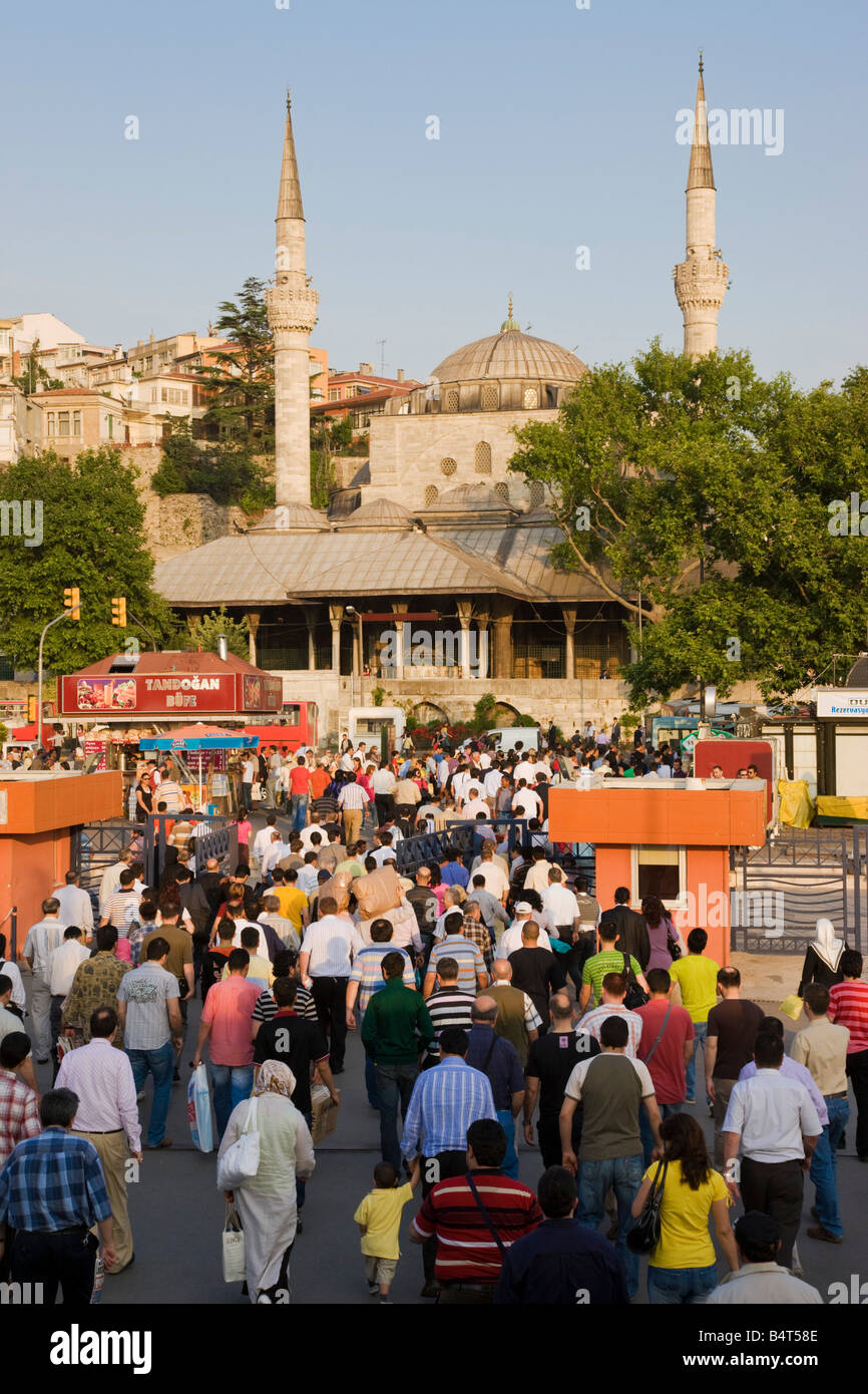 People heading towards a Mosque, Istanbul, Turkey Stock Photo - Alamy