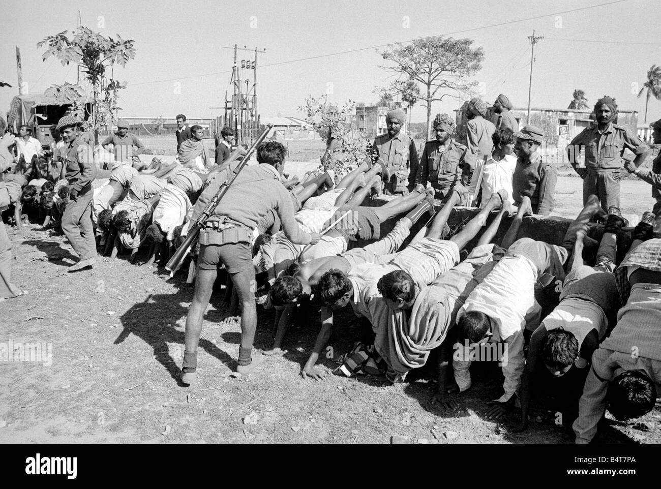 Pakistani war scenes in Calcutta December 1971 20 12 1971 DM71 11795 ...