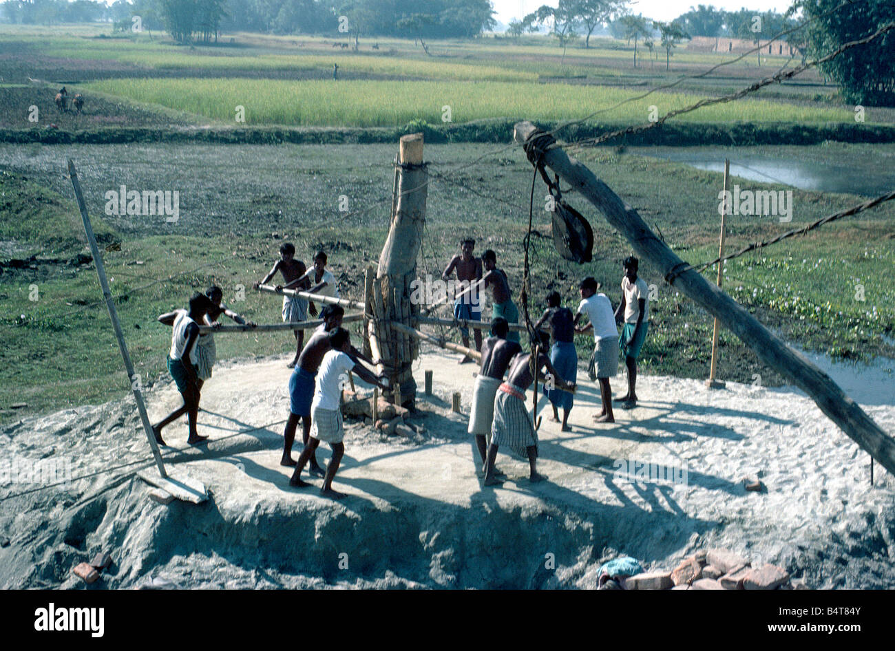 Bridge construction men using using winches chapter 6 86 12742 Stock ...