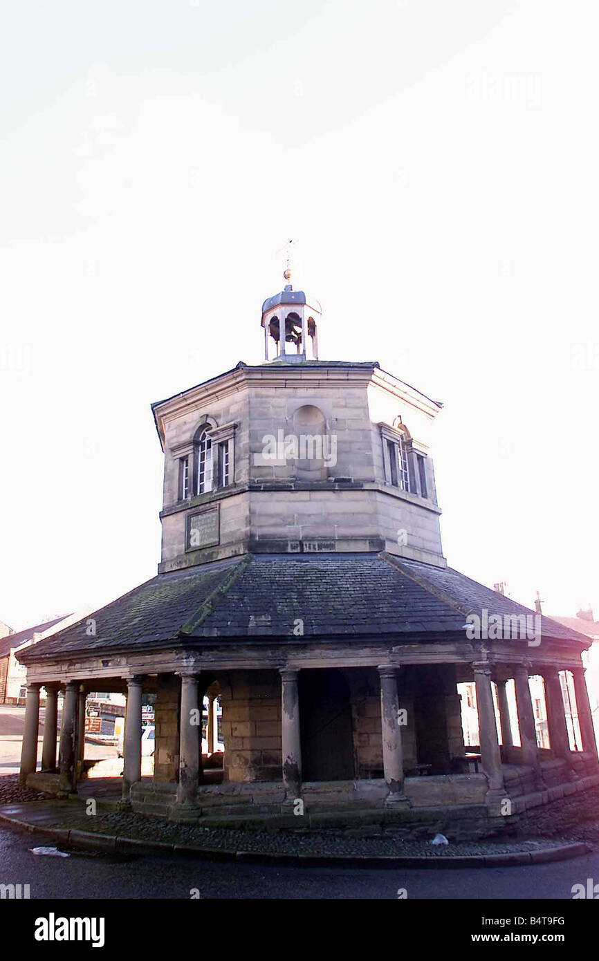 The octagonal building erected in 1747 in the market place Market Cross ...