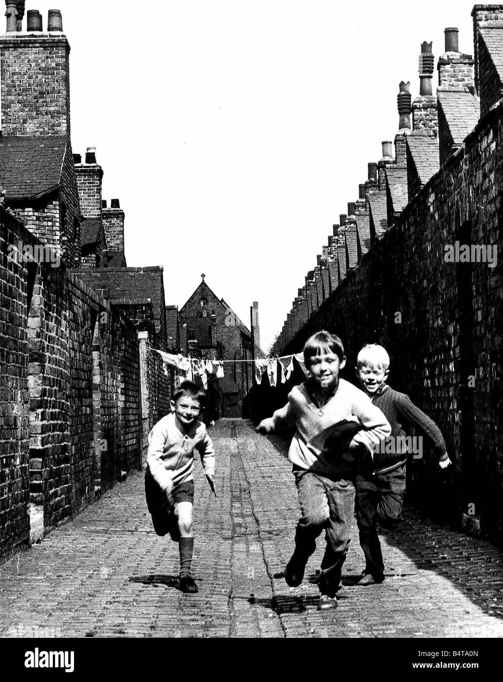 Children playing in the Scotswood area of Newcastle Stock Photo - Alamy