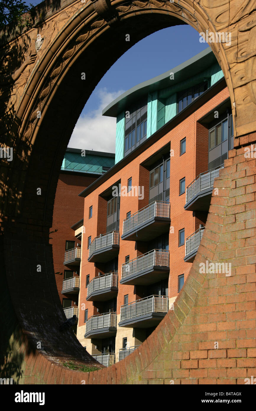 City of Leicester, England. Modern riverside residential flats at Bath ...