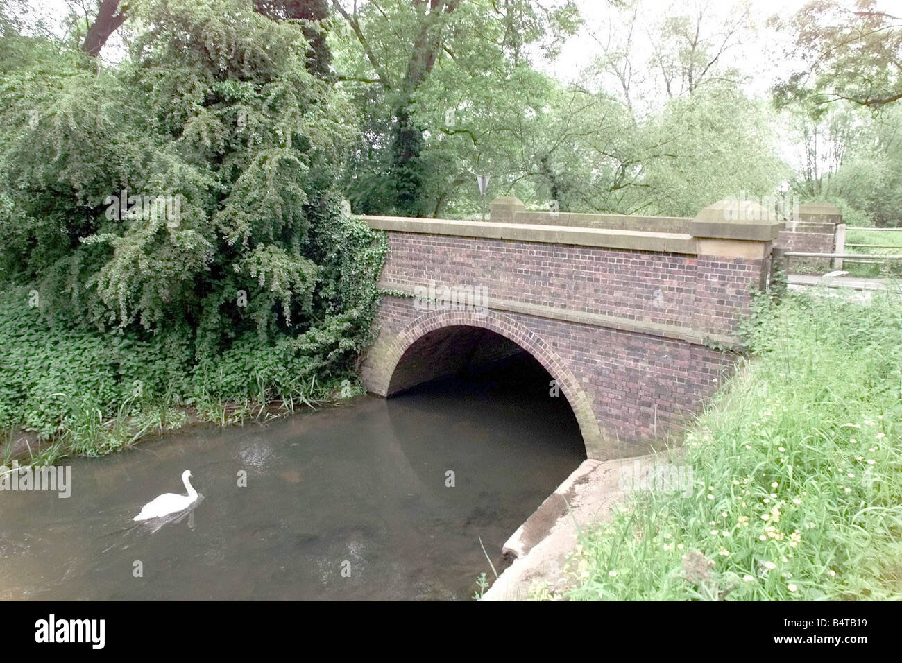 Bridge over the River Mease in Harlaston Staffordshire Stock Photo - Alamy