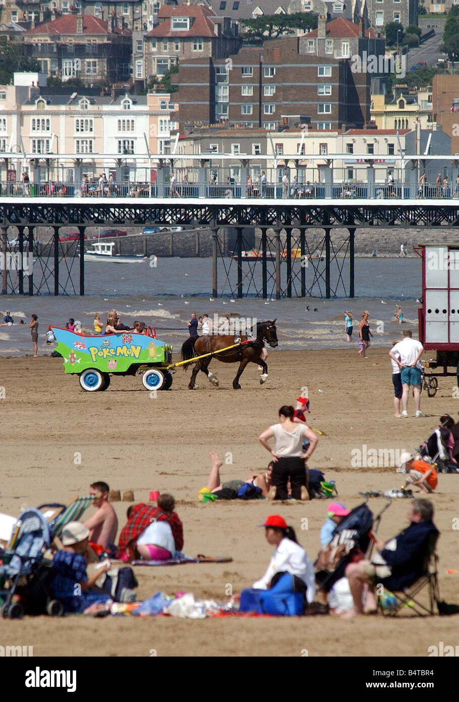 Beach Seaside Rides Carriage Hi res Stock Photography And Images Alamy beach-seaside-rides-carriage-hi-res-stock-photography-and-images-alamy
