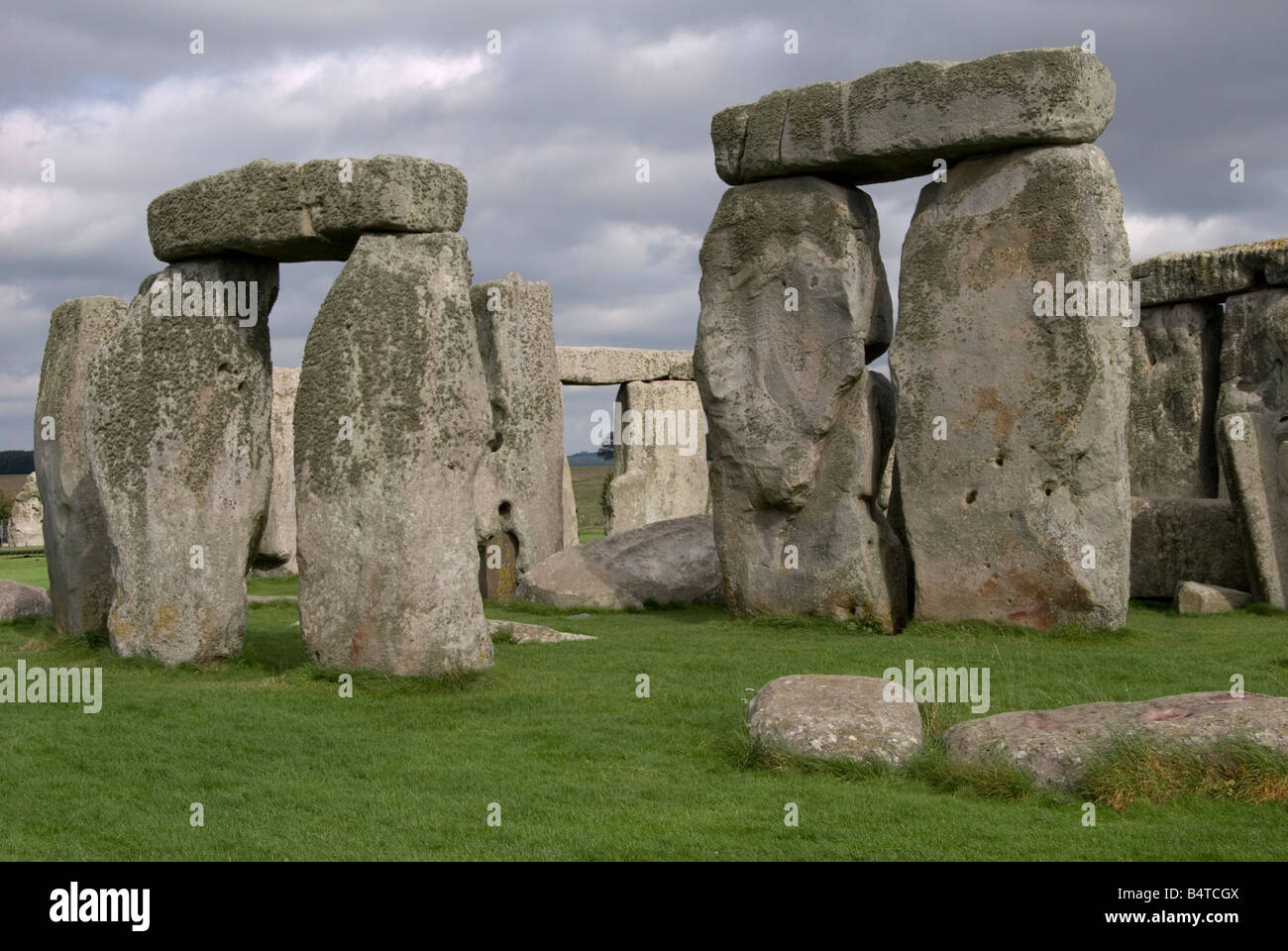 Sarcen stones at Stonehenge Stock Photo - Alamy