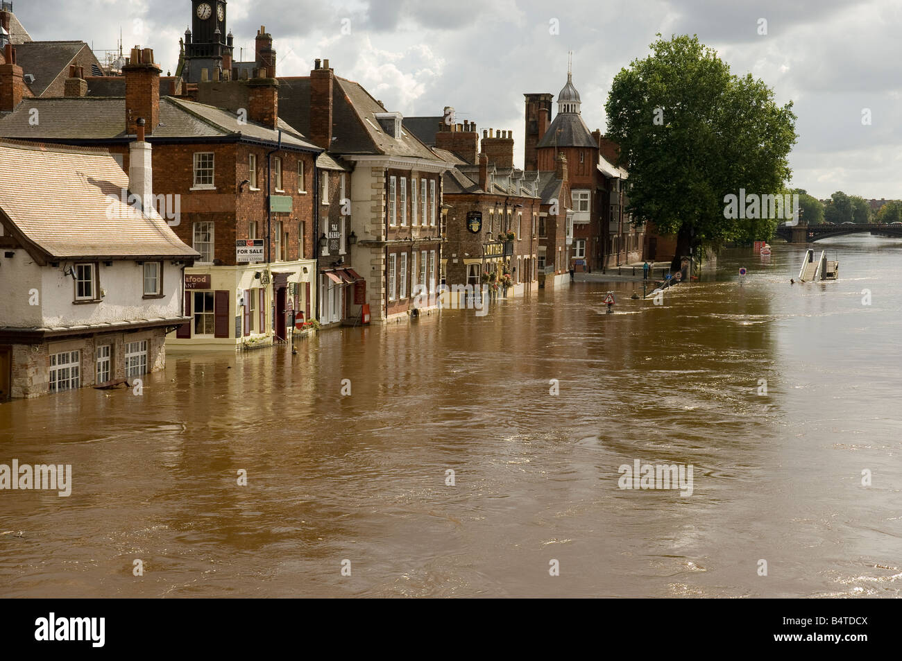 Global warming floods uk hi-res stock photography and images - Alamy