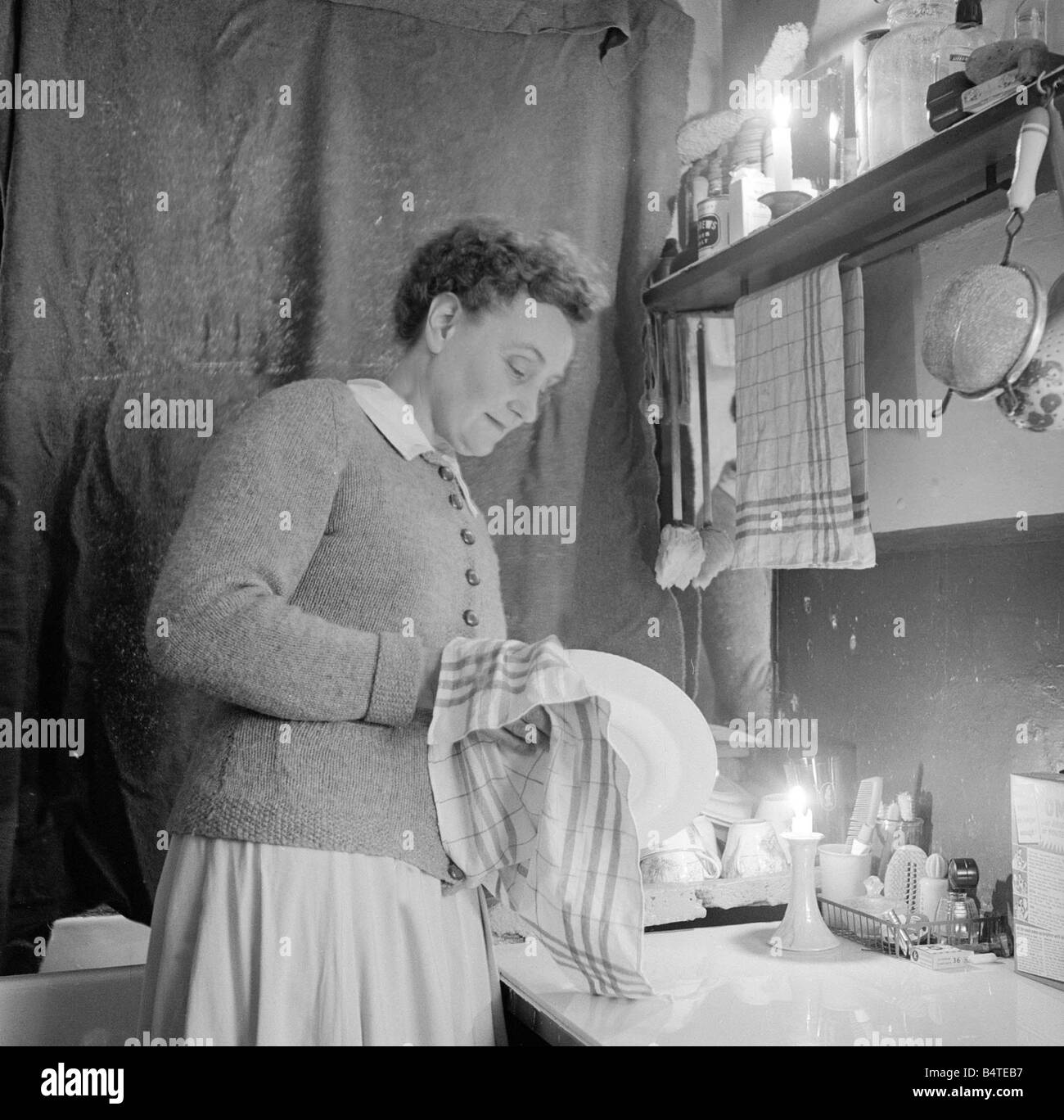 Mrs Dorothy Mead who still lights her house with gas lamps Seen here ...