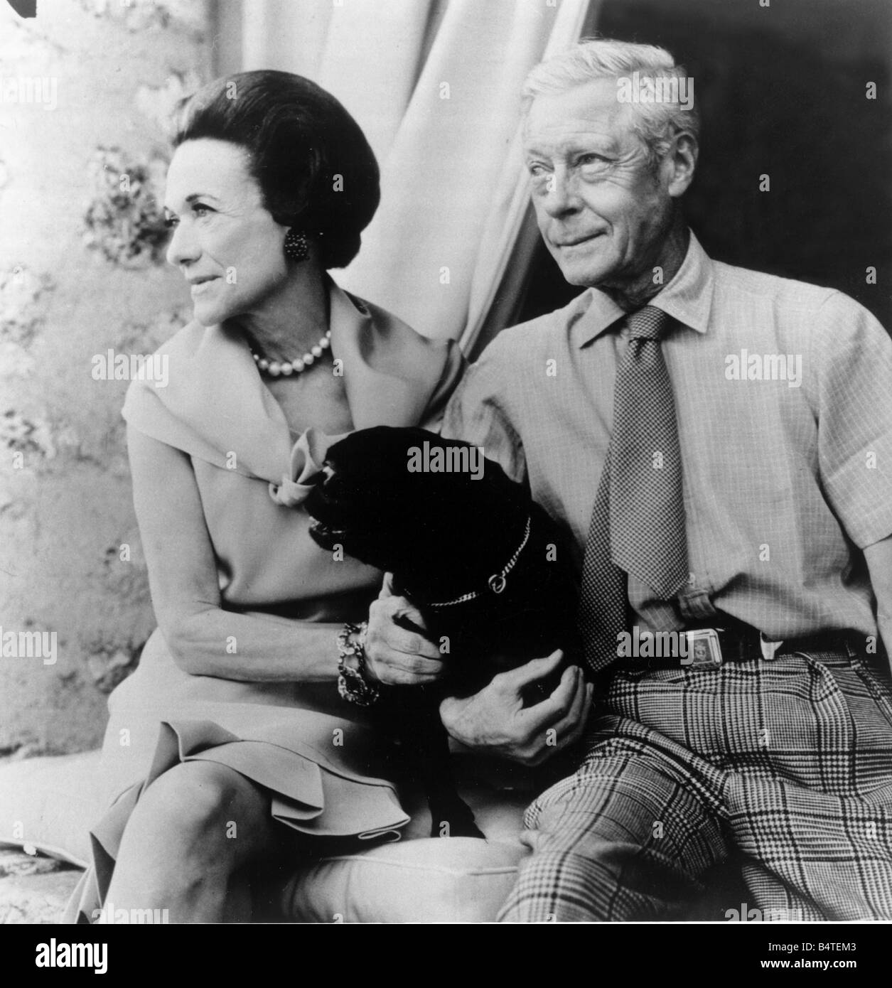 Duke of duchess of windsor paris hi-res stock photography and images ...