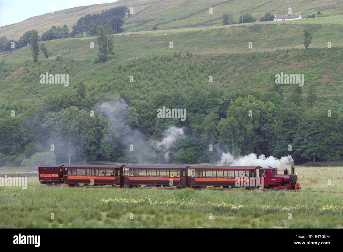 Train Transport Railway 2000s Steam Engines Station High Resolution ...