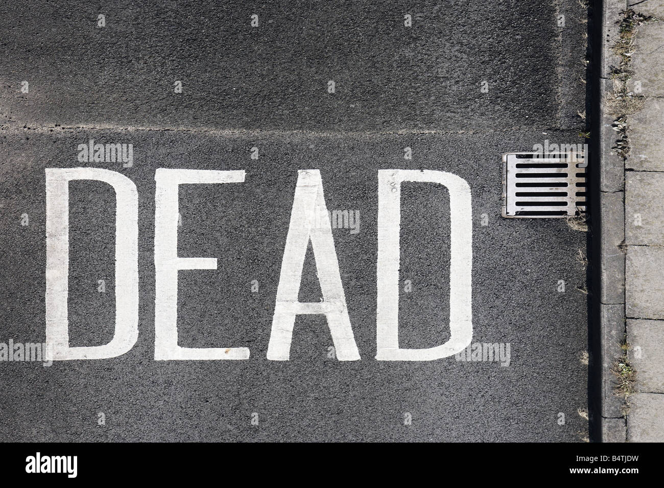 Road writing hi-res stock photography and images - Alamy