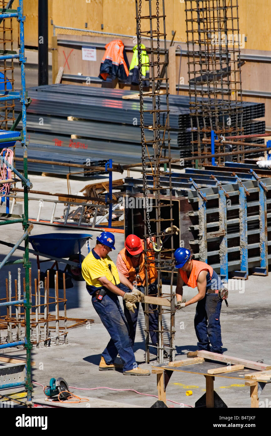 Construction / Construction Workers at work on a Building Site ...