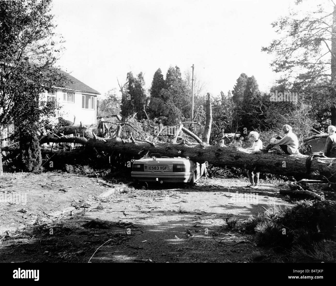 1987 hurricane hi-res stock photography and images - Alamy