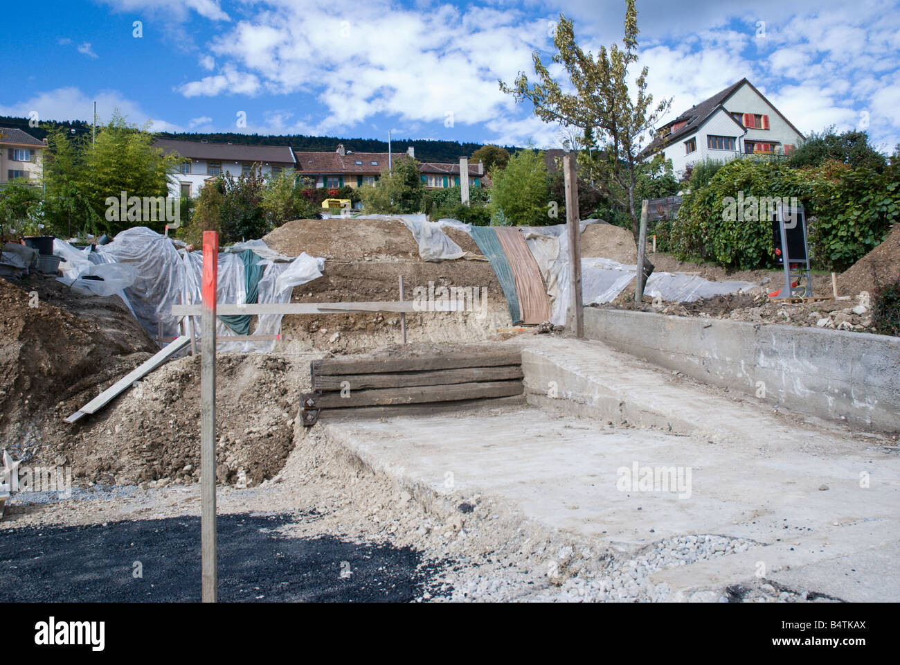 Home construction site hi-res stock photography and images - Alamy