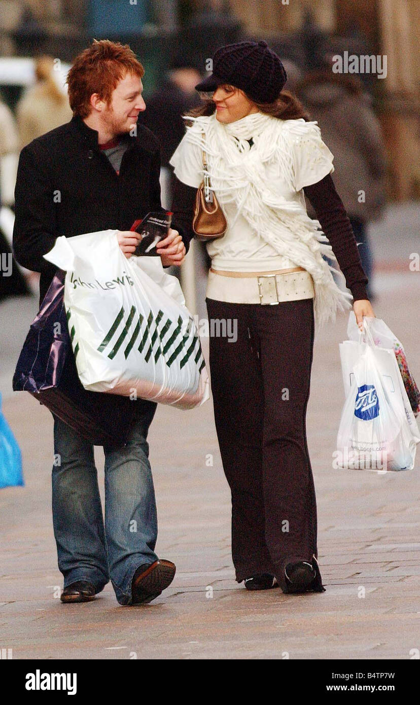 River City actors Laura McMonagle and Ryan Fletcher spotted shopping ...