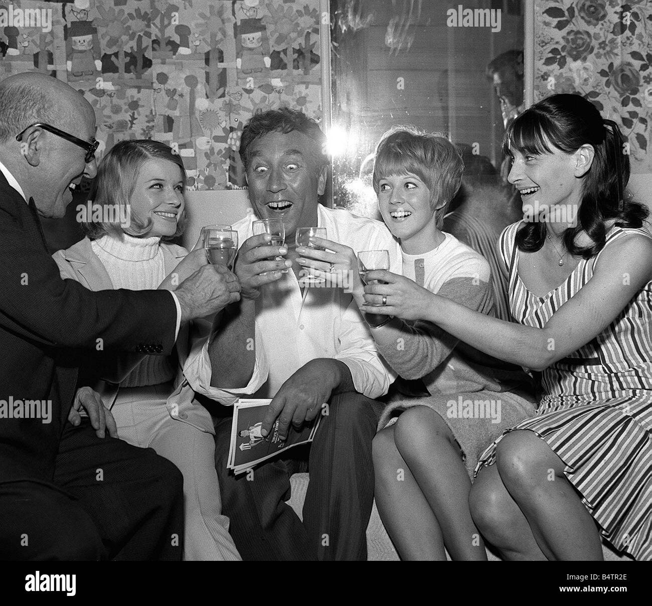 Frankie Howerd in his dressing room on the last night of the comedy A ...