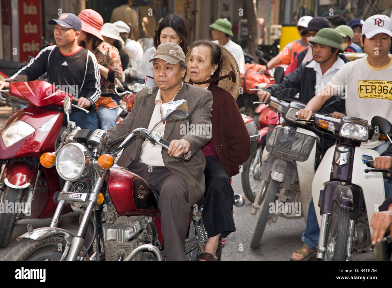 Honda motorcycle vietnam hi-res stock photography and images - Alamy