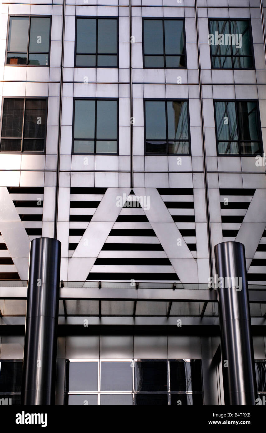 Commercial square glass buildings hi-res stock photography and images ...