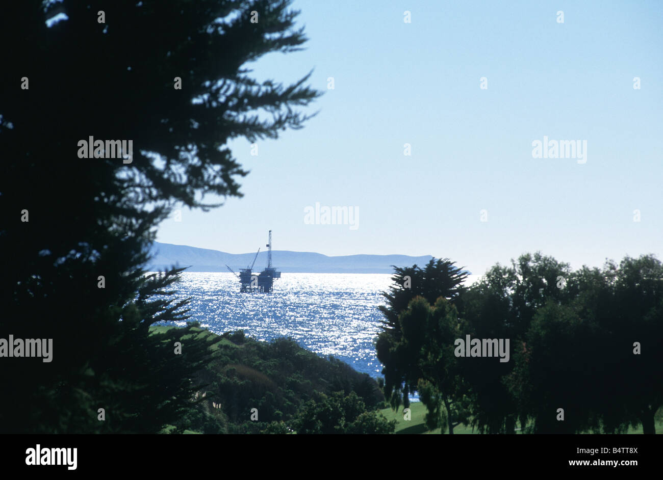 Santa barbara oil platform hi-res stock photography and images - Alamy