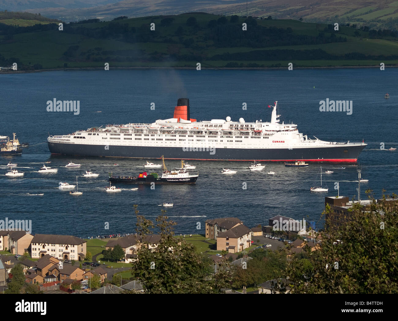 Qe2 world cruise hi-res stock photography and images - Alamy