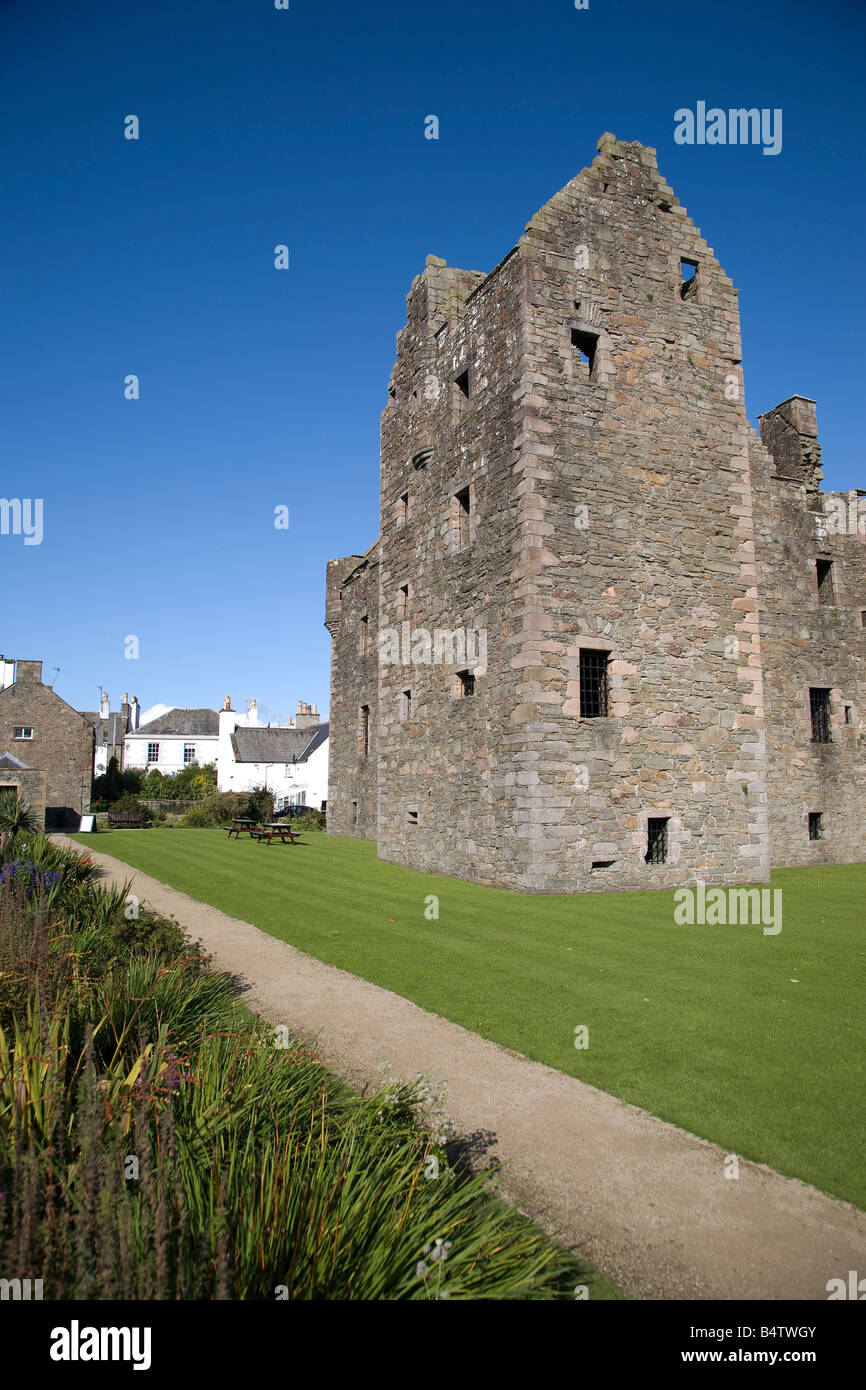 Mcclellan castle in kirkcudbright scotland hi-res stock photography and ...