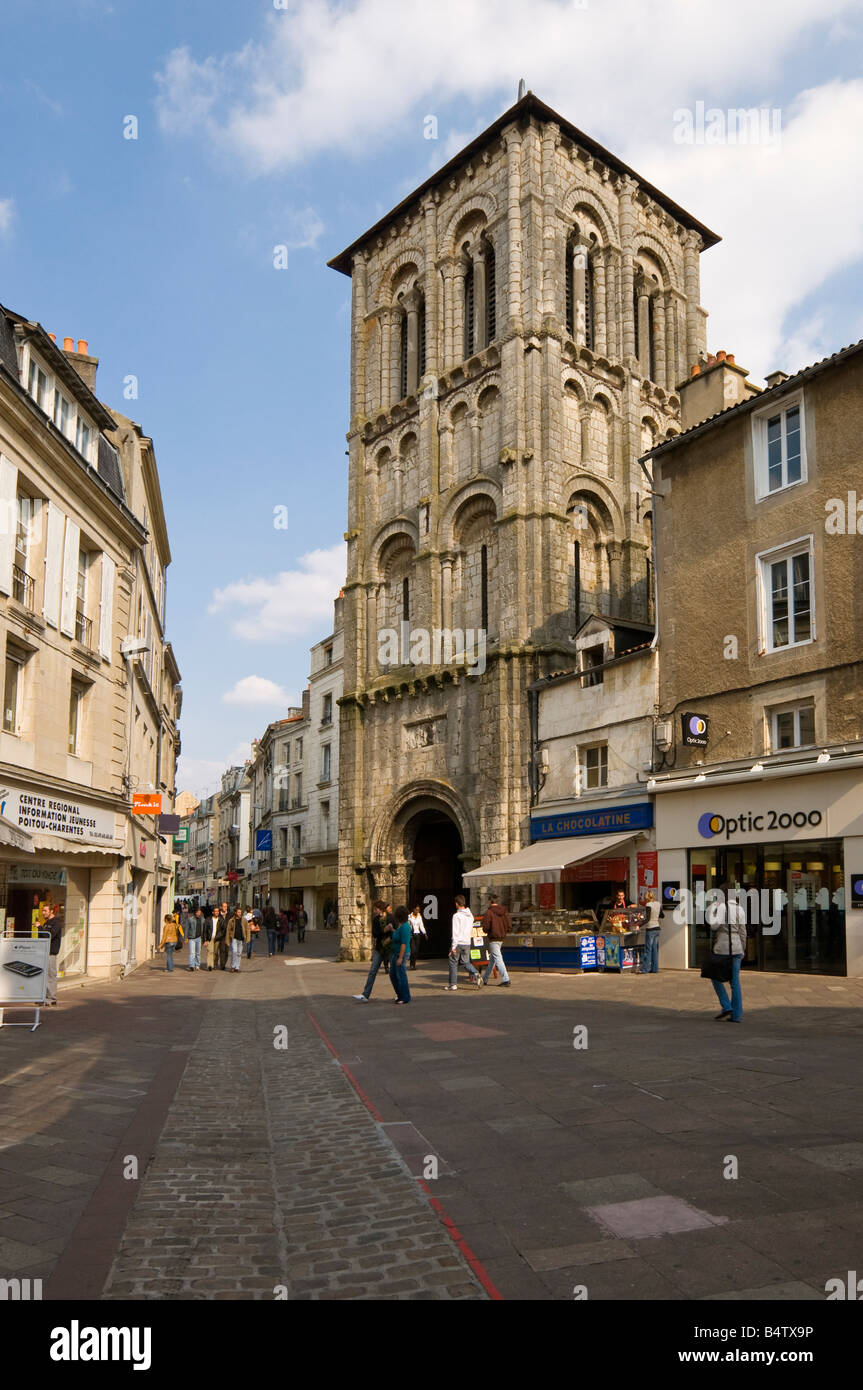 Old town of poitiers hi-res stock photography and images - Alamy