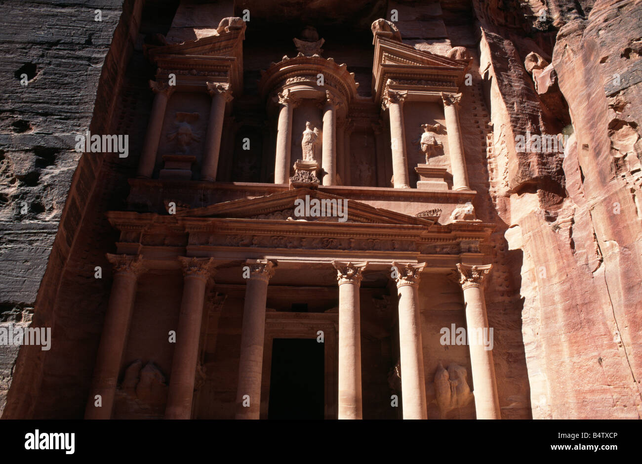 The Treasury, Petra, Jordan Stock Photo - Alamy