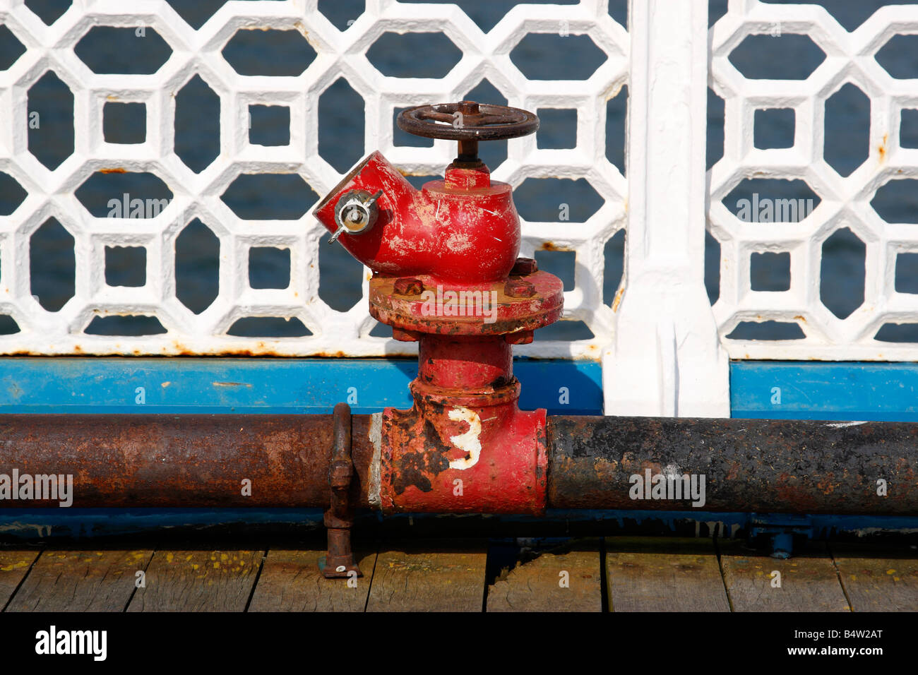 English fire hydrant hi-res stock photography and images - Alamy