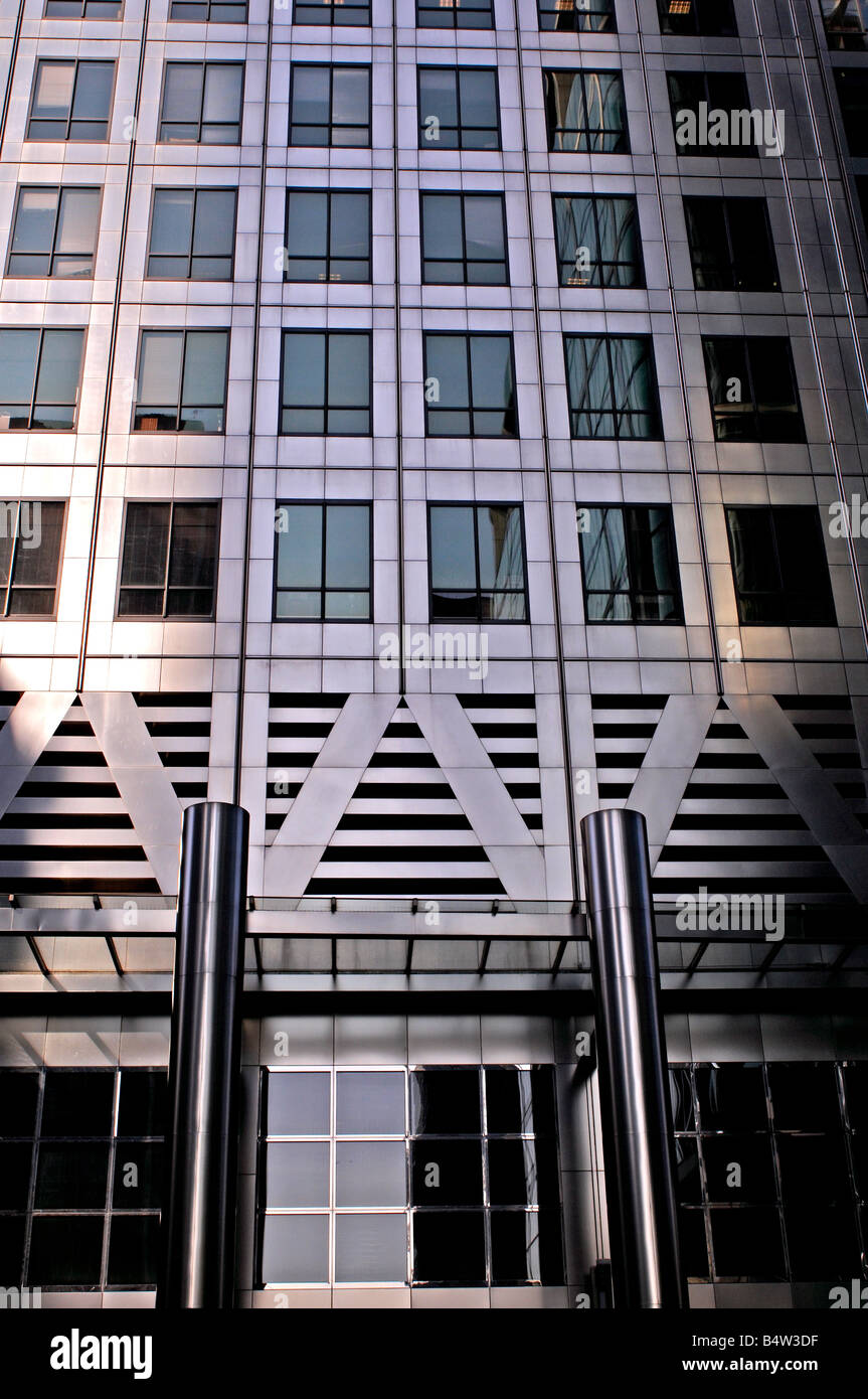 Commercial square glass buildings hi-res stock photography and images ...