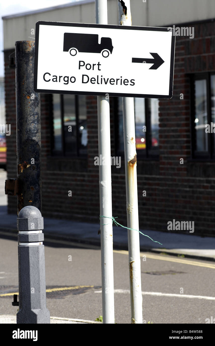 Port cargo delivery directions sign for trucks Stock Photo - Alamy