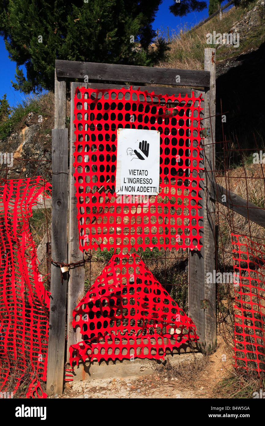 Travel construction hi-res stock photography and images - Alamy