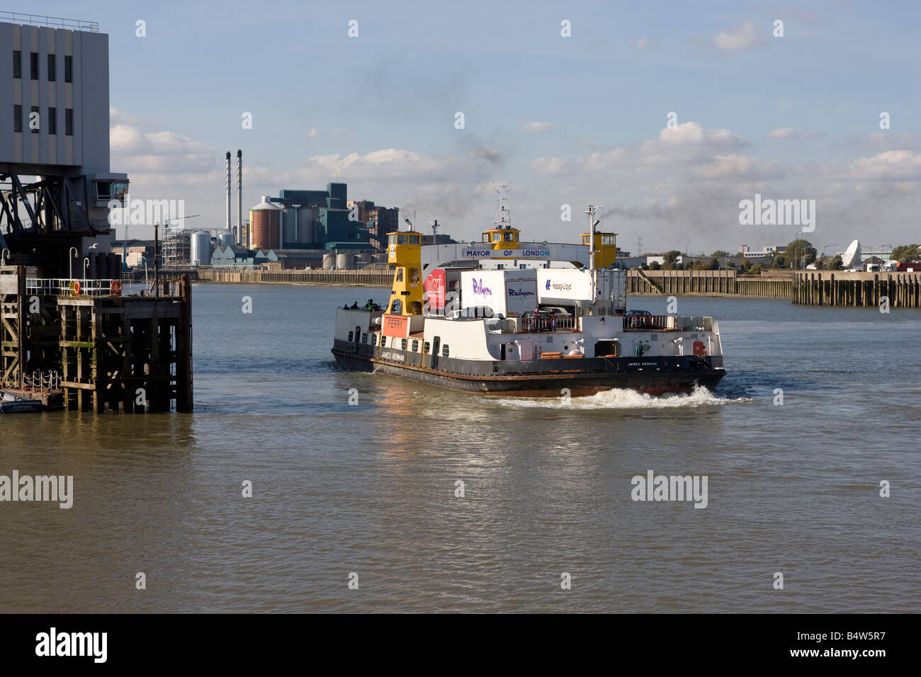 The Woolwich Ferry River Thames London Stock Photo - Alamy