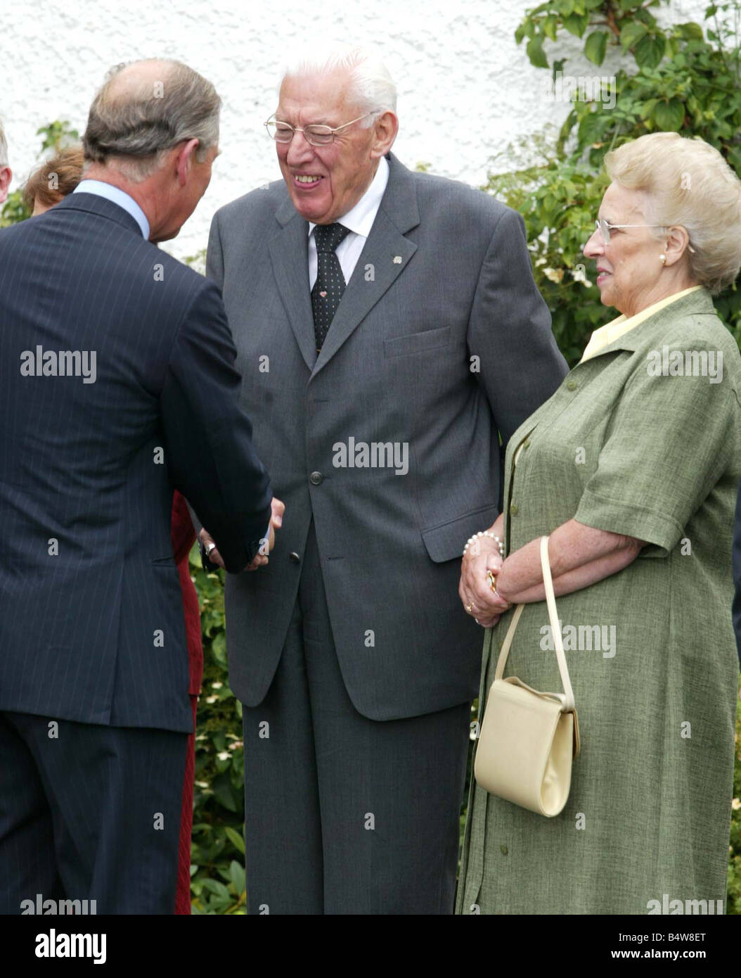 Prince Charles Visits Laughlins Organic Dairy Farm Sept 2003 Prince ...