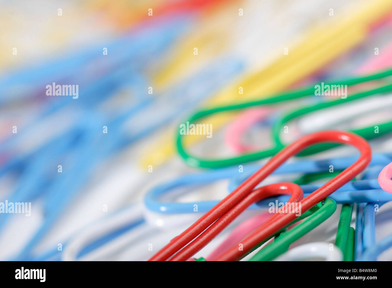 Random office paper clips hi-res stock photography and images - Alamy