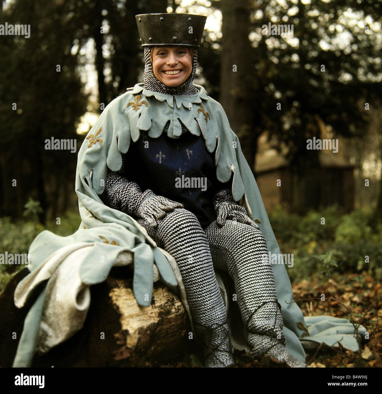 Babara Windsor Actress Daily Mirror Stock Photo - Alamy