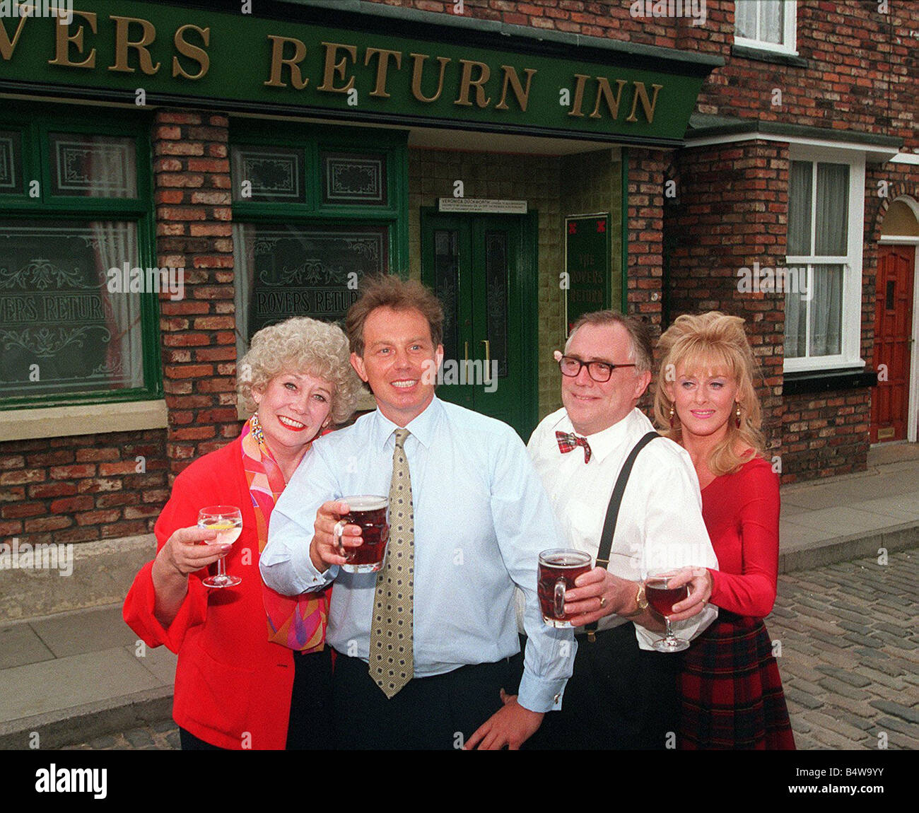 Tony Blair with Elizabeth Dawn Vera Duckworth William Tarmey Jack ...