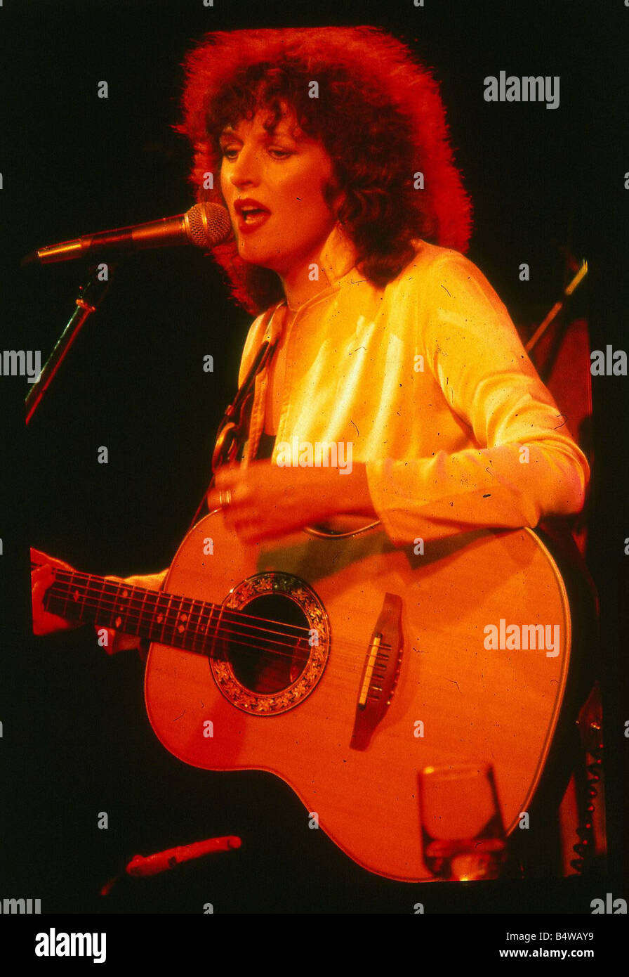 Barbara dickson hi-res stock photography and images - Alamy