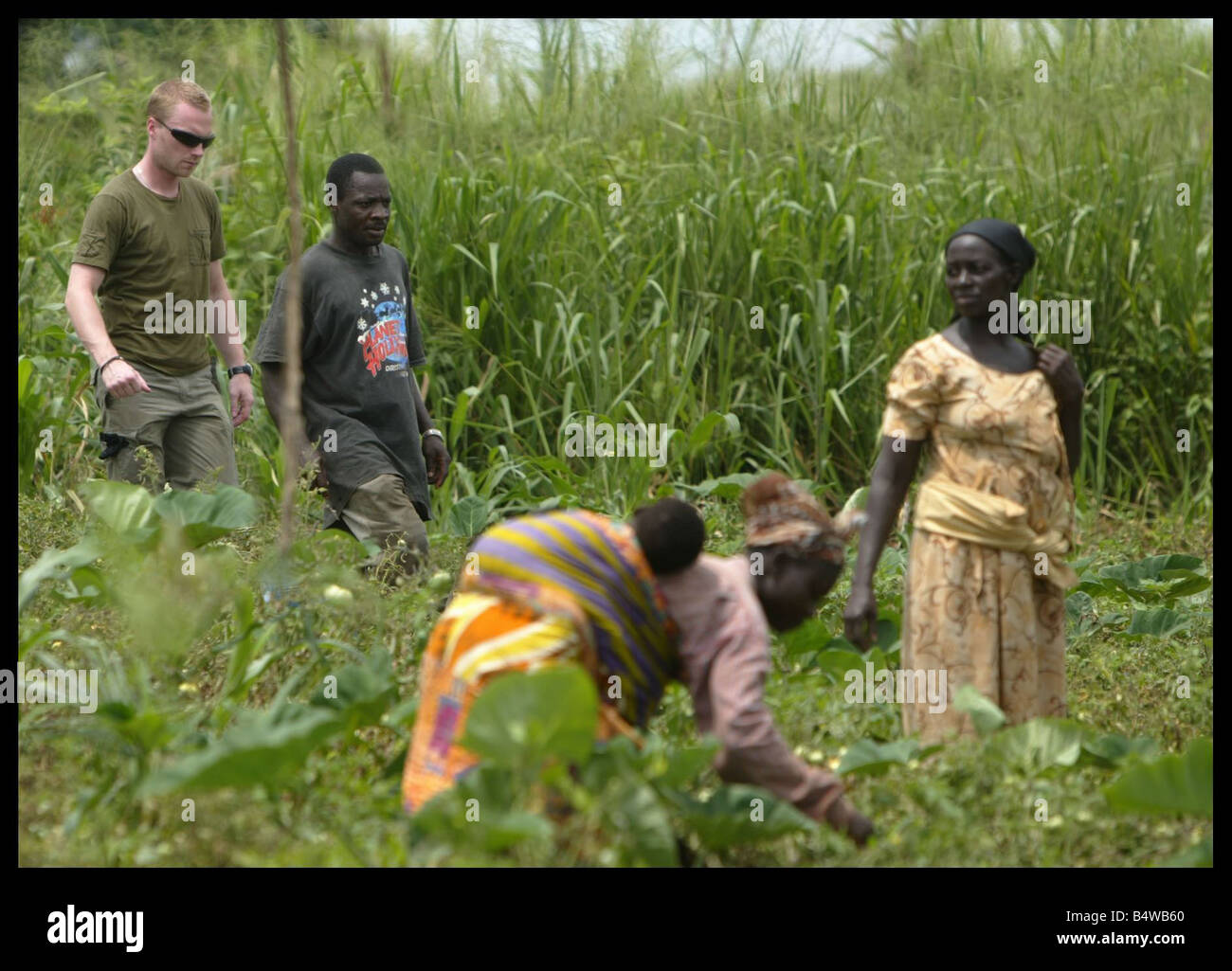 Exclusive Ronan Keating visits Ghanian farmers June 2004 Christian Aid ...