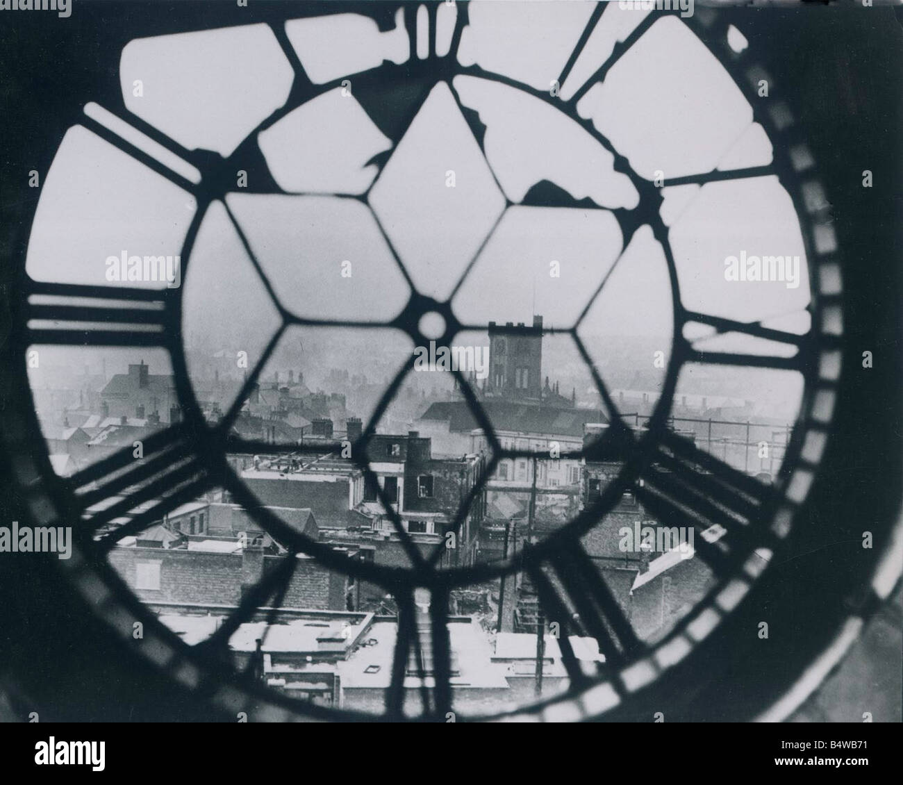 Damaged clock hi-res stock photography and images - Alamy