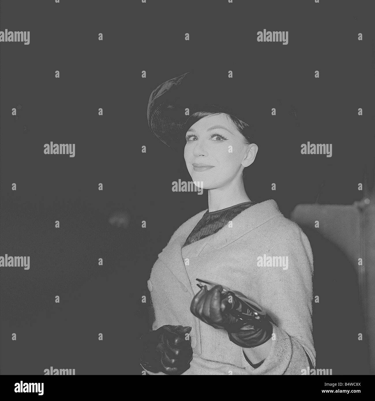 Fenella Fielding Actress 8 3 99 Q8153 Box 144 British actress Fenella ...