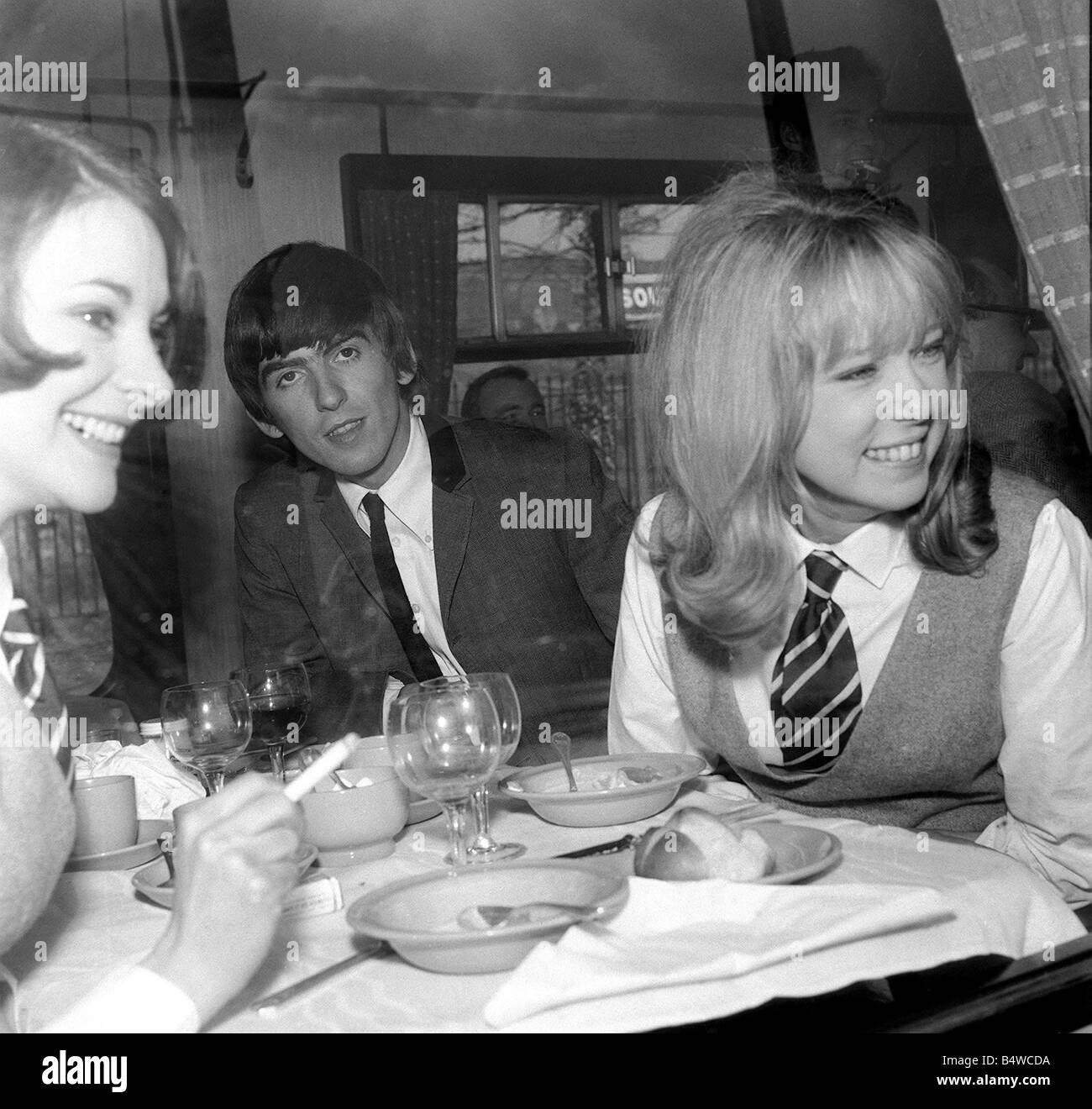 Pop Group The Beatles March 1964 John Lennon Paul McCartney Ringo Starr ...
