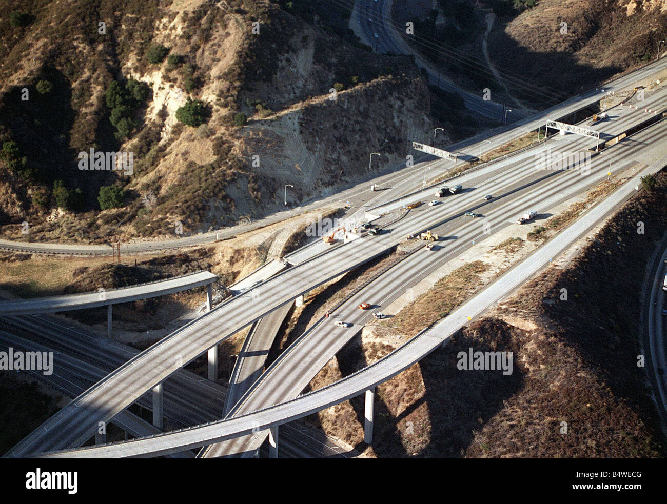 Destruction caused to highways by earthquakes 1994 in California USA ...