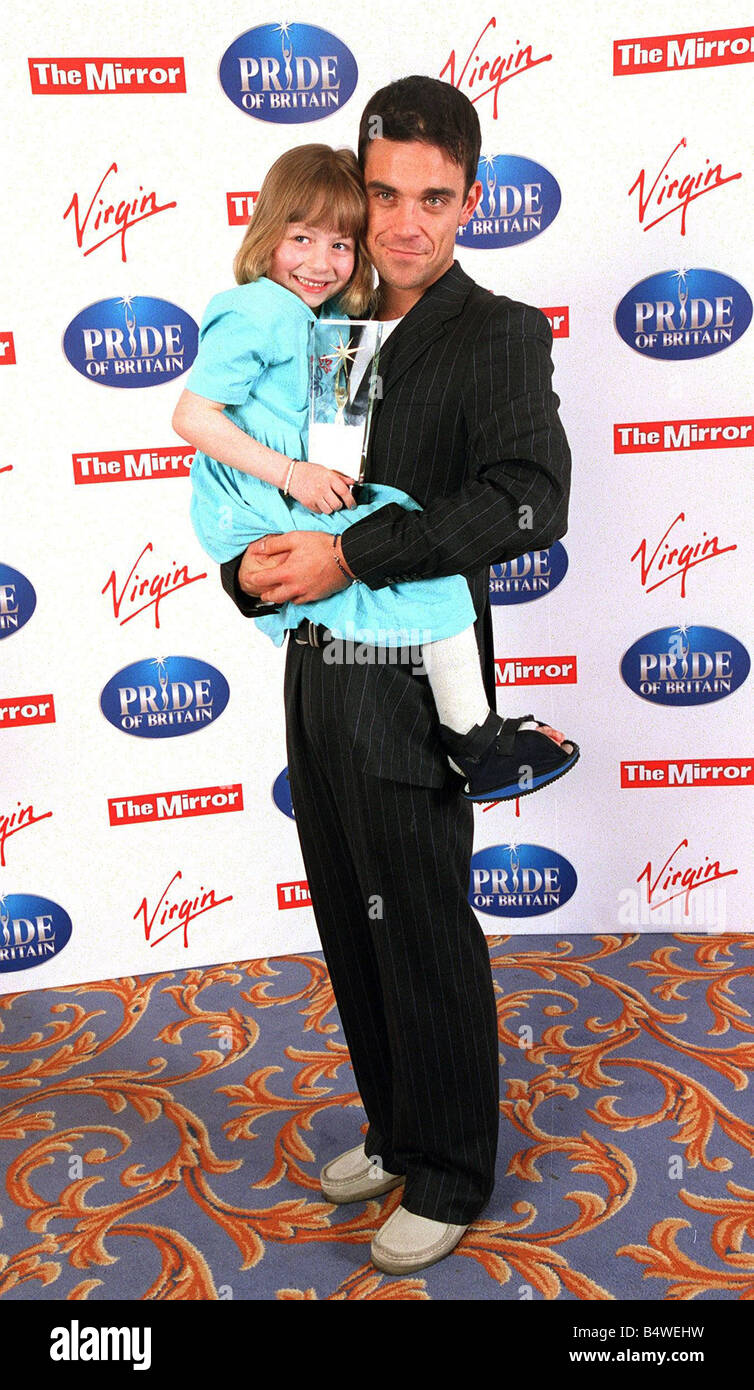 ROBBIE WILLIAMS AND RACHEL EDWARDS MIRRORS PRIDE OF BRITAIN AWARDS 2001 ...