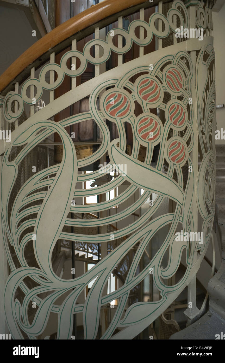 Vienna Art Nouveau House Majolikahaus by Architect Otto Wagner Linke ...