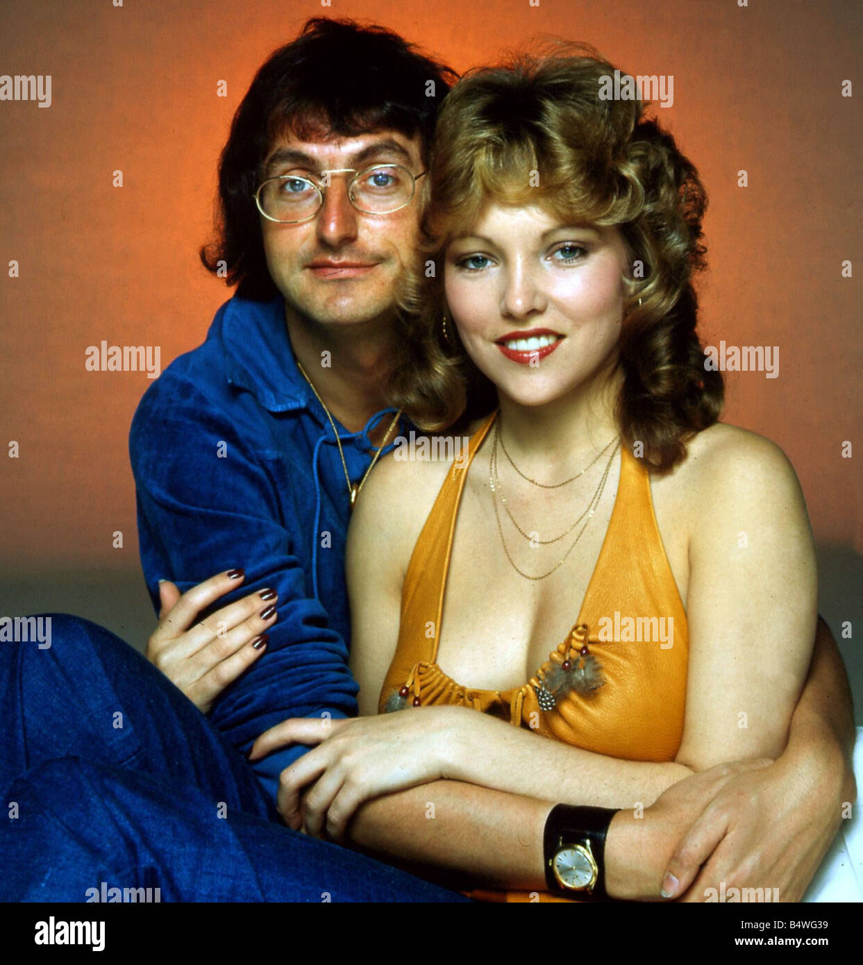 Jonathan King with girlfriend Janet Atkinson July 1977 Stock Photo - Alamy