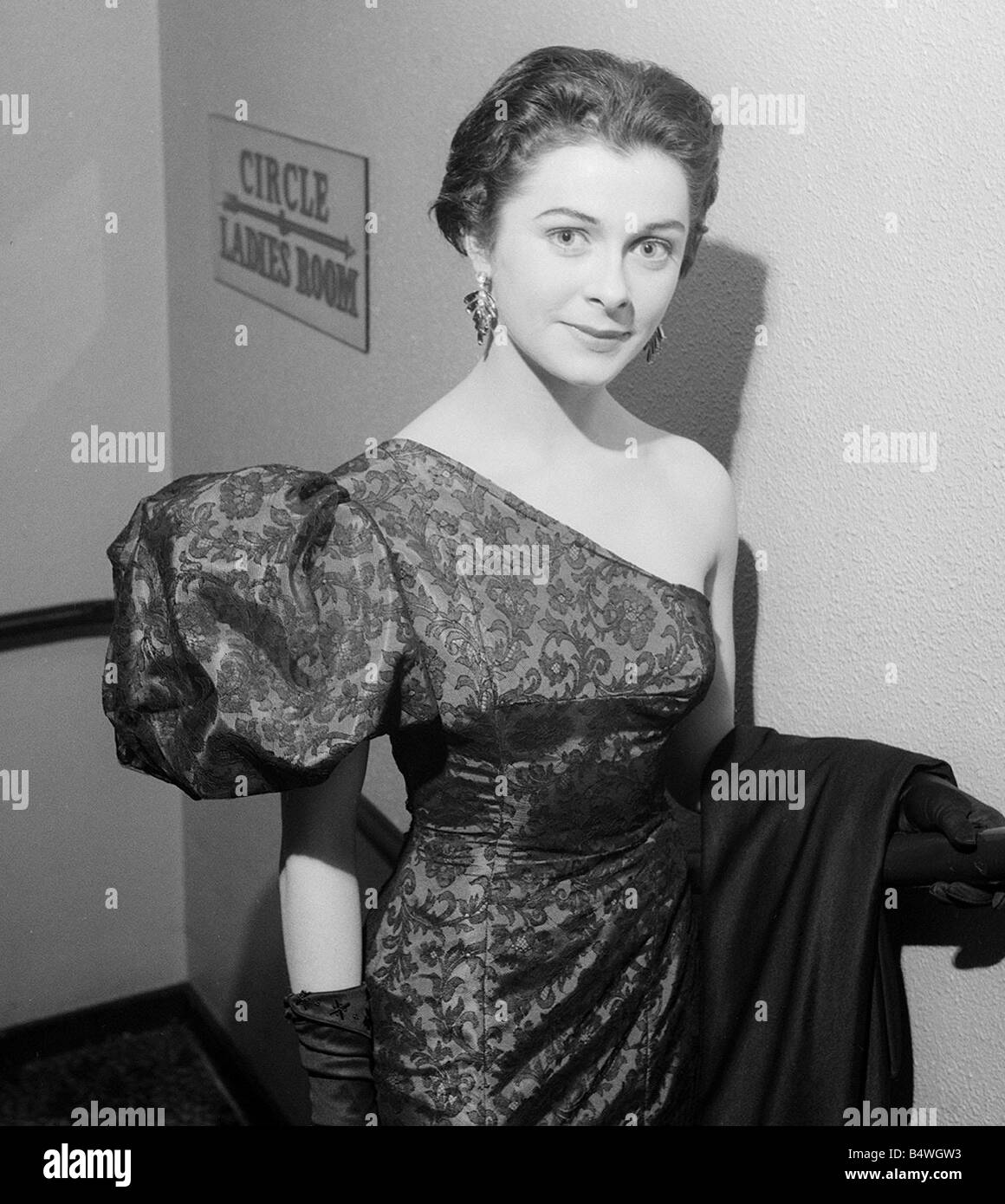Maureen Swanson 1952 at the Seven deadly sins premiere Actress ...