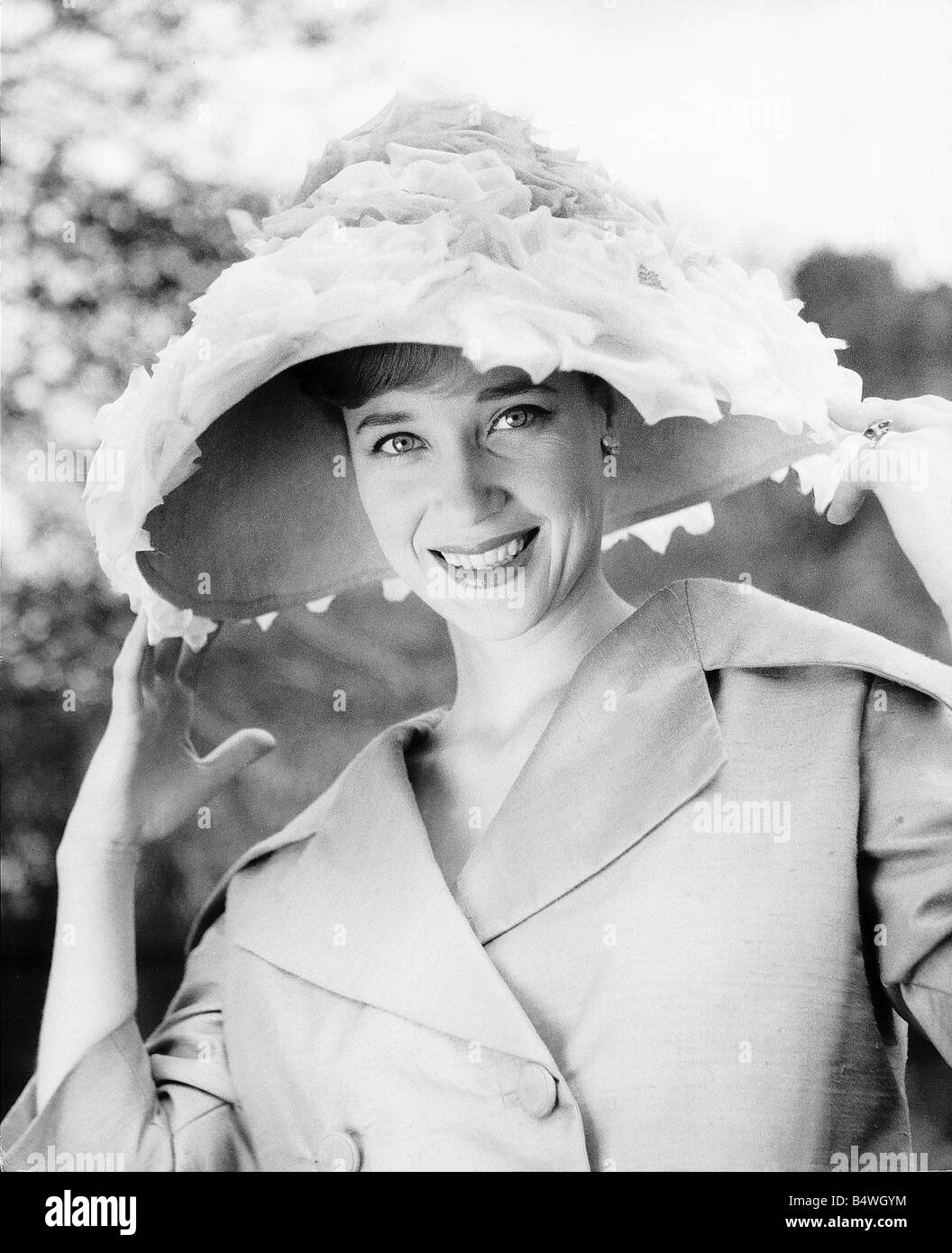 Sylvia simms actress Stock Photo - Alamy