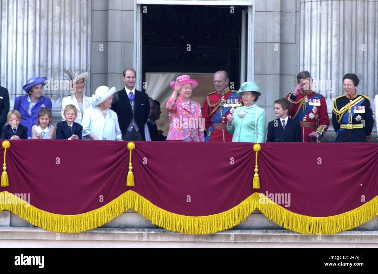 Queen Elizabeth and members of the Royal family June 2000 including ...