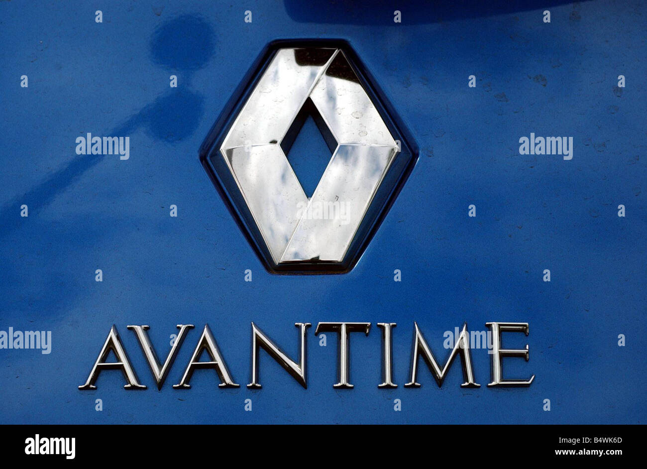 Renault Avantime August 2002 blue car HV02 FKP Stock Photo - Alamy